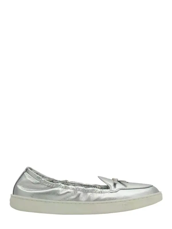 FERRAGAMO Flexible Loafer With Bow Detail - Silver