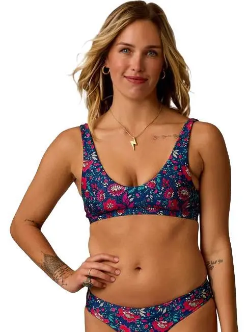Carve Designs Breakers Compression Top - Isla
