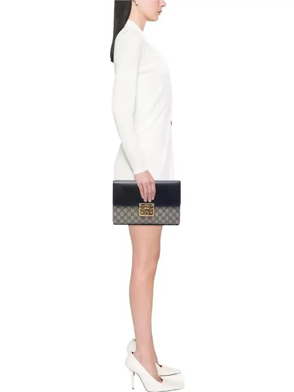 Gucci 2016-2026 Gg Supreme Padlock Clutch Bag - Neutrals