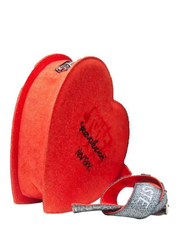 STORY WEAR New York Limited Edition Heart Shaped Airline Buckle Bag - Red