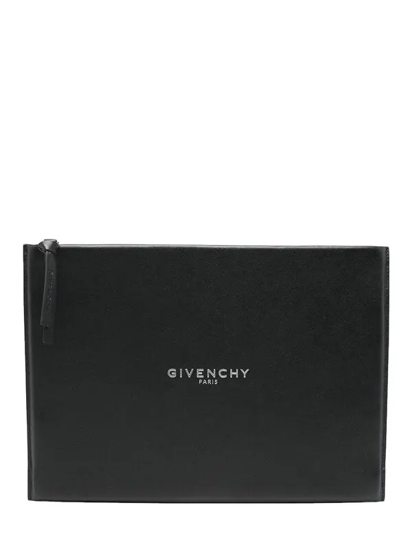 Givenchy Antigona Stamped Large Pouch In Leather - Black