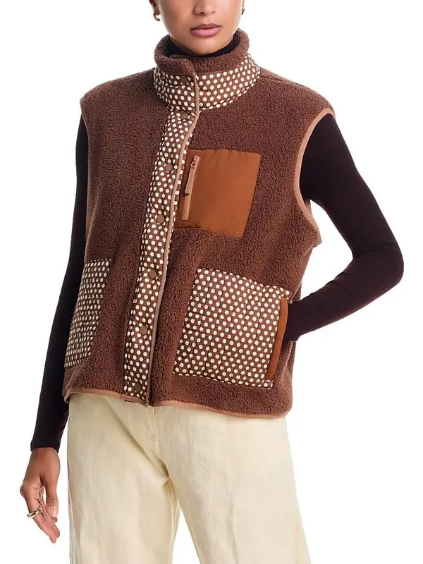 The Great. The Plush Crosswind Snap Vest - Hickory