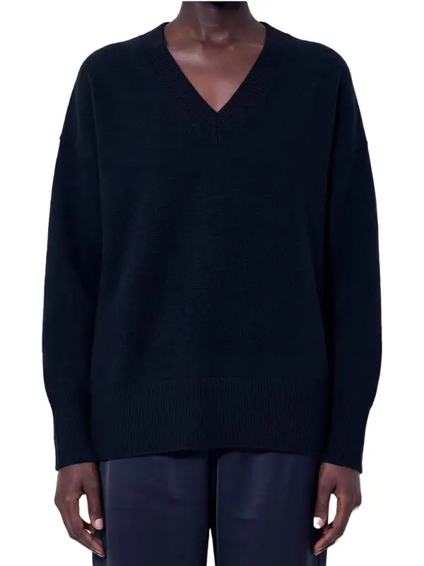 RÓHE Classic V-neck Knitted Sweater - Black