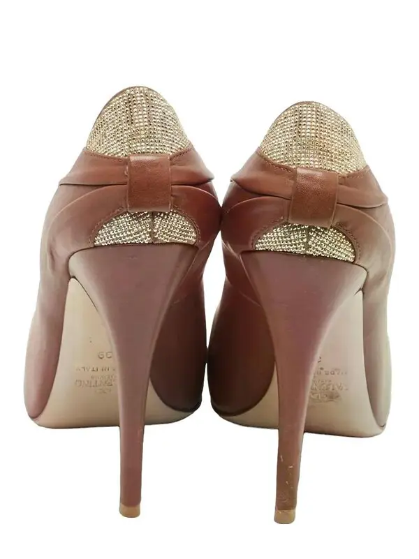 Valentino Garavani Bow Round Toe Pumps - Brown