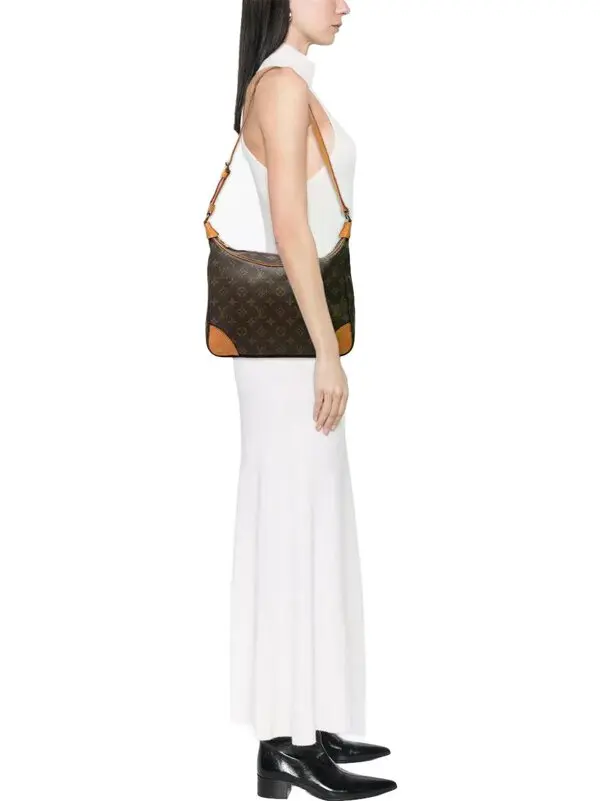 LOUIS VUITTON 1990-2010 Monogram Boulogne 30 Shoulder Bag - Brown