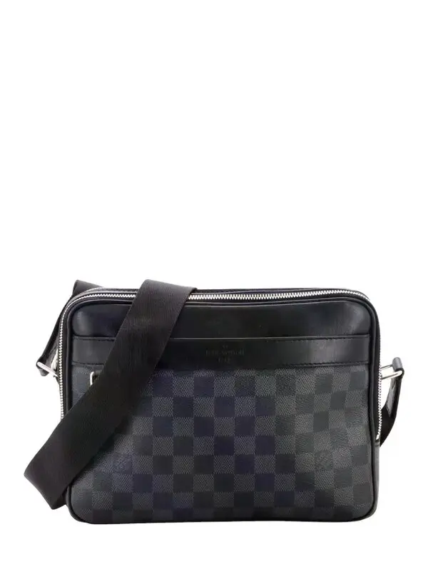 LOUIS VUITTON Trocadero Nm Messenger Damier Graphite Pm Crossbody Bag - Black