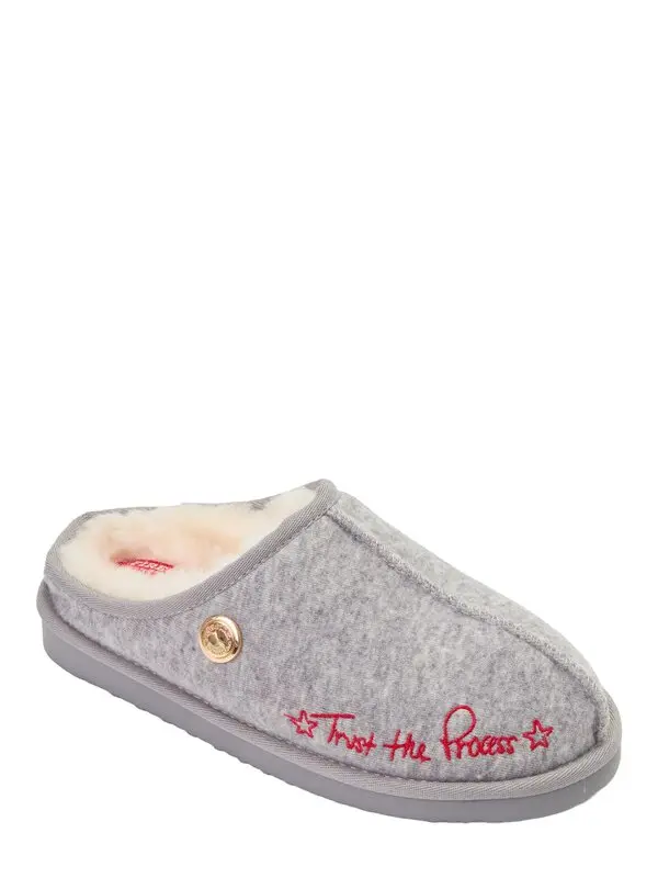 DEARFOAMS Daniella Karagach's Fireside Embroidered Knit Shearling Clog Slippers - Grey