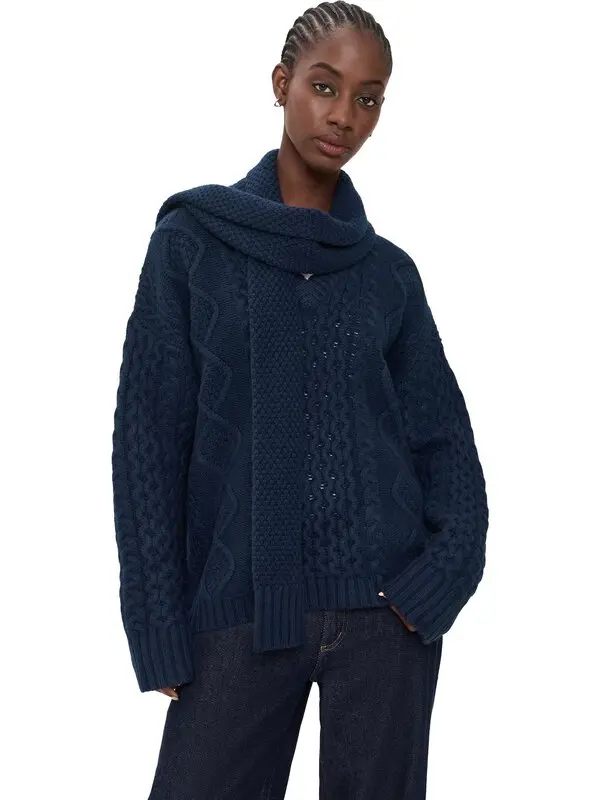 Still Here Minnesota Sweater - Navy
