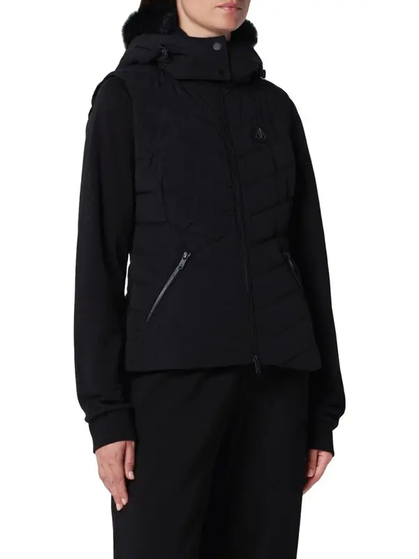 Moose Knuckles Quilted Slim Fit Down Jacket With High Neck And Shearling Hood - Black