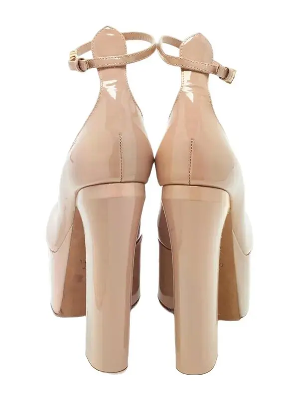 Valentino Garavani Tan-go Platform Pumps - Neutrals