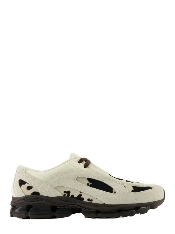NEW BALANCE Cow-print Low-top Sneakers - Angora