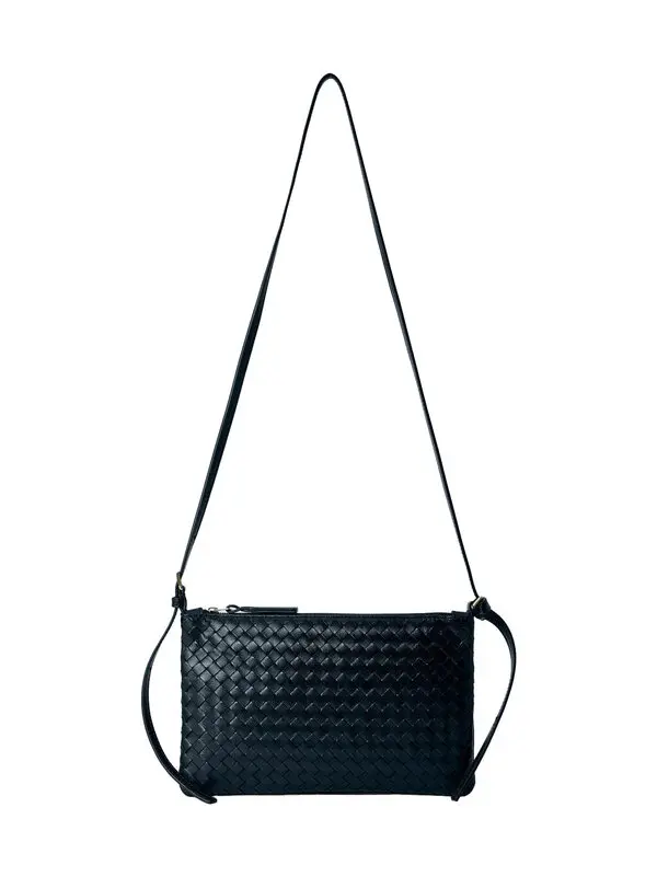 Bottega Veneta Intrecciato Piccolo Medium Pouch - Black