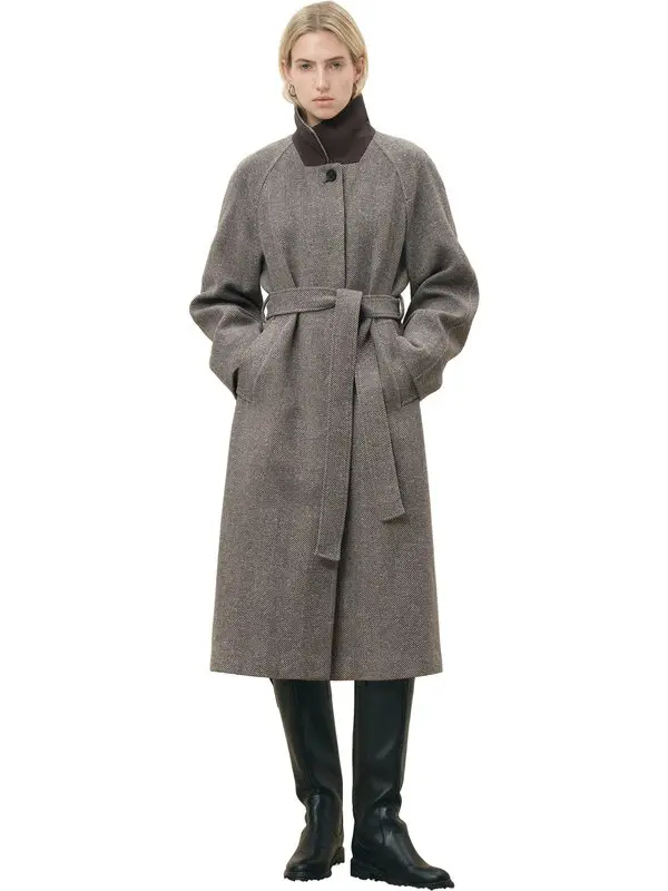 Fabrique Paula Belted Herringbone Long Coat In Wool Blend - Grey