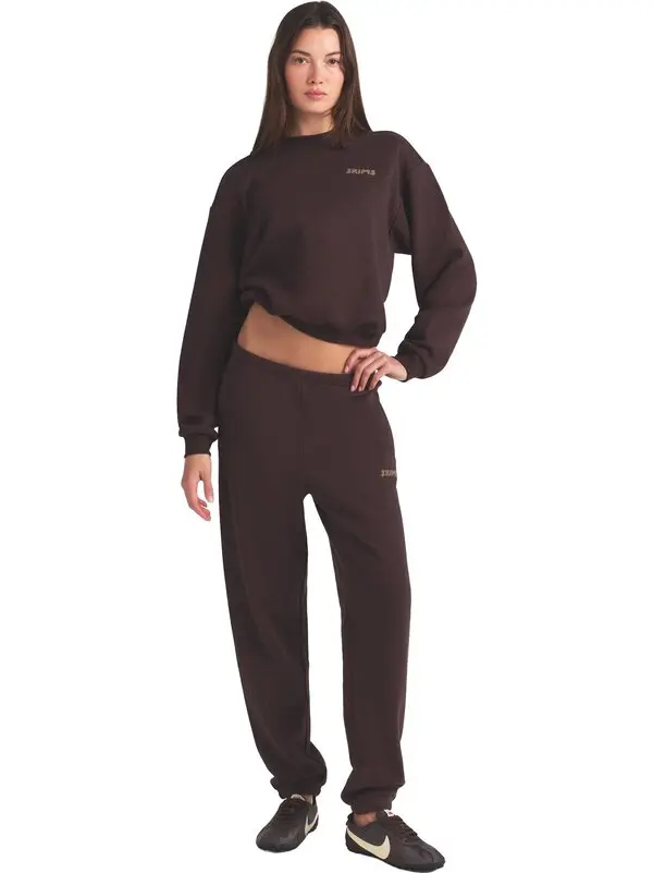 SKIMS Logo Jogger Pants | Deep Neutral | | Cotton Fleece - Espresso