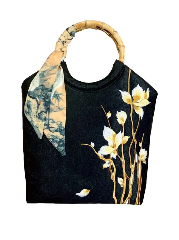 CEDAR ROSE Embroidered Bamboo Handle Bag Magnolia Noir - Black
