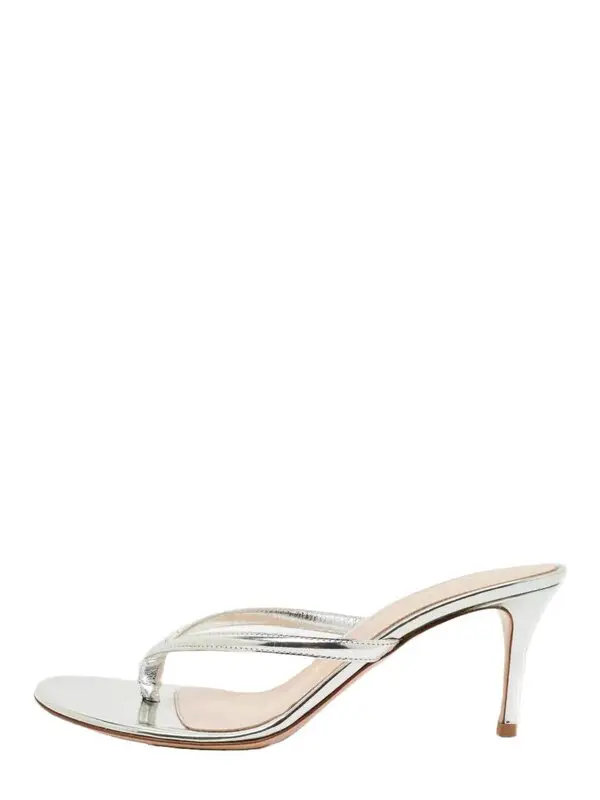 GIANVITO ROSSI Calypso Patent Leather Thong Sandals - Silver