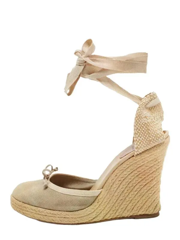 CHRISTIAN LOUBOUTIN Bow-detail Heeled Pumps - Neutrals