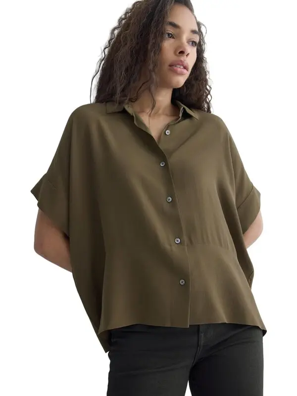 Everlane The Boxy Shirt In Washable Silk - Beech