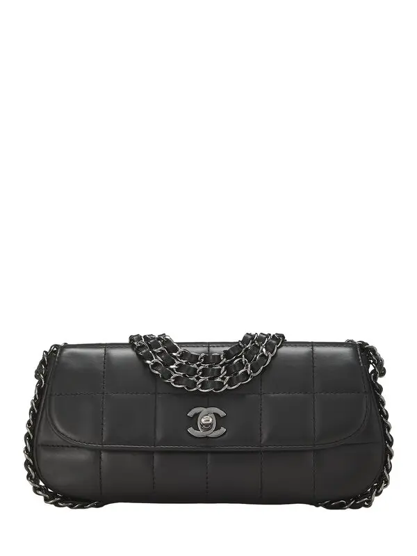 Chanel Chocolate Bar Flap Bag With Three Chain Straps - Black