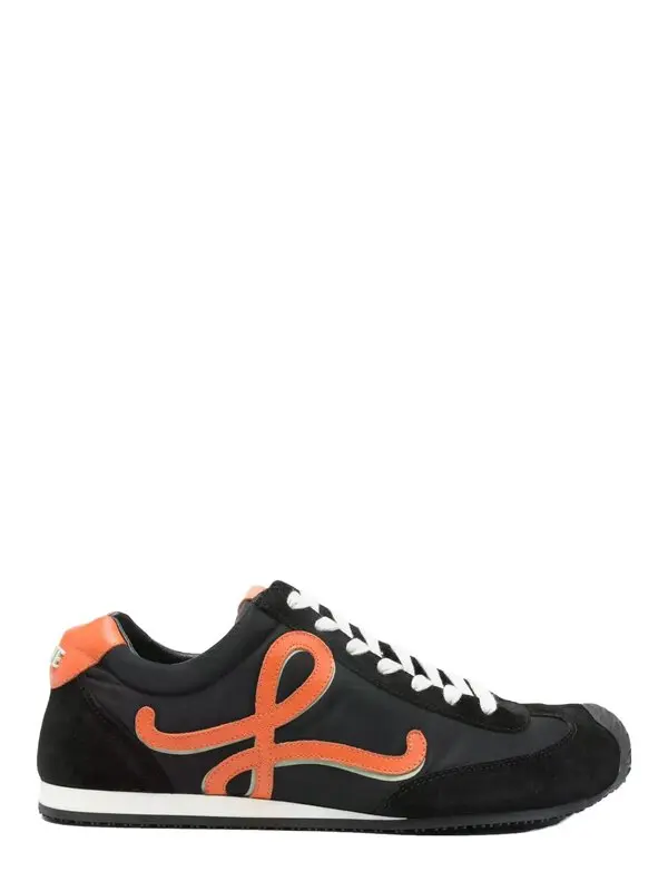 Loewe Logo-appliqué Sneakers - Black