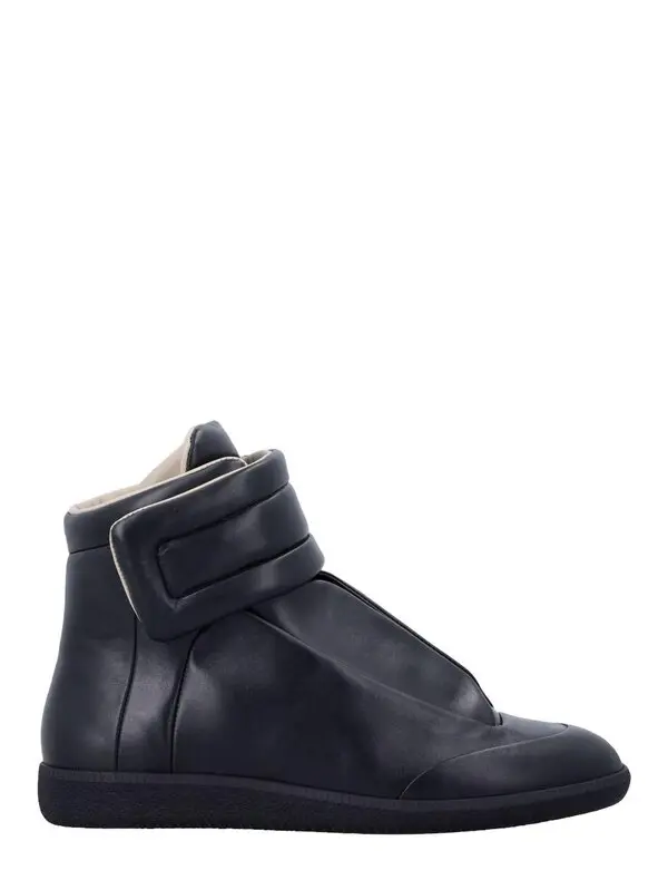 MAISON MARGIELA High Top Sneakers - Black