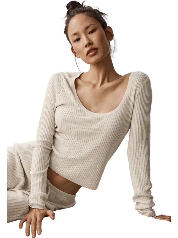 Alo Yoga Sweater Knit Unwind Long Sleeve Top - Oatmeal Heather