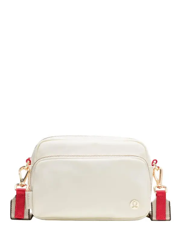 Lululemon Everywhere Crossbody Bag 2l - Coconut Ivory/oxford Red/walnut Crunch/gold