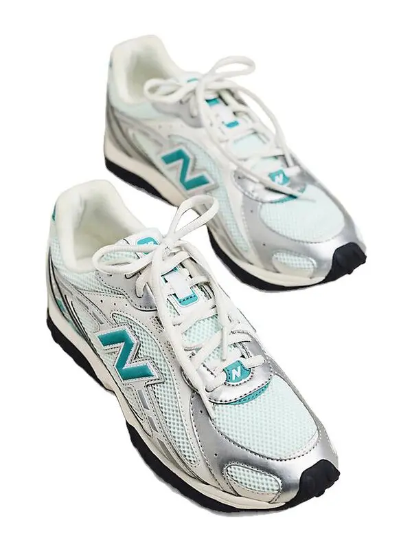 NEW BALANCE 204l Sneakers - Light Silver Metallic