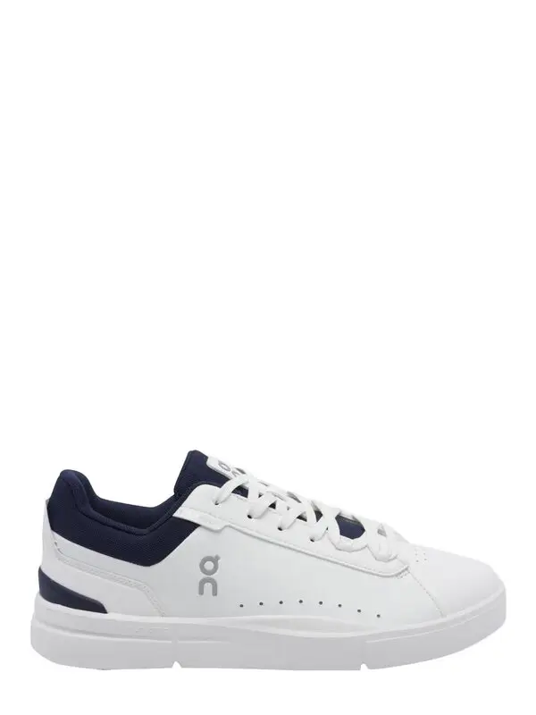 On The Roger Advantage Sneakers - White