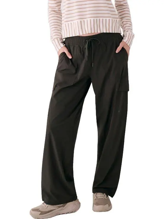 LOLE Sofia Cargo Pants - Olive
