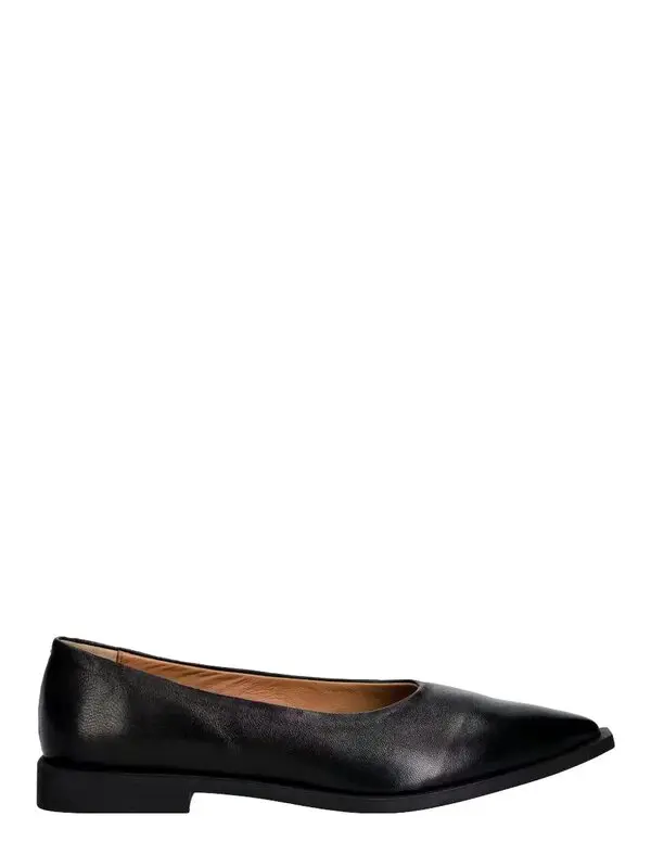 SUMMERY COPENHAGEN Pointed Flat Pumps - Black