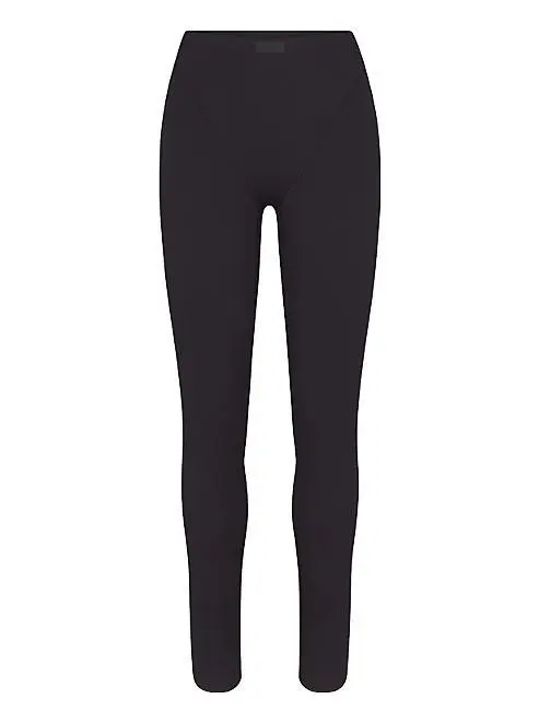 NIKESKIMS Matte V-panel Workout Leggings - Obsidian