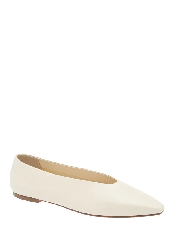 AeydĒ Betty Pointed-toe Flat - Creamy