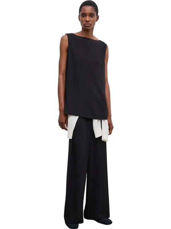 HOUSE OF DAGMAR Sleeveless Crepe Top - Black