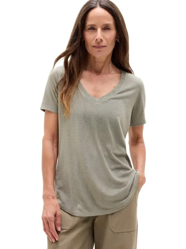 Athleta Breezy Scoop V-neck Tee - Willow