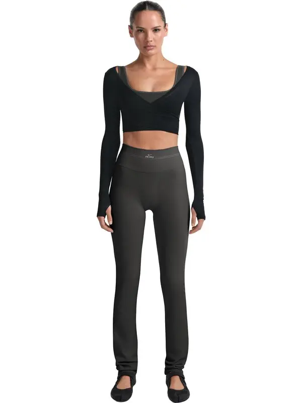 Nike Skims Ribbed Seamless 34" Straight Leggings - Black