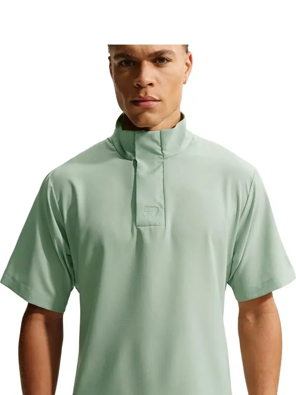 Nike Tailored Performance Dri-fit Loose Short-sleeve Golf Windshirt - Green
