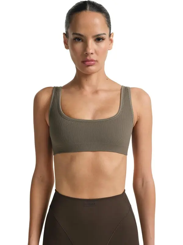 Nike Skims Ribbed Seamless Micro-scoop Bra - Brown