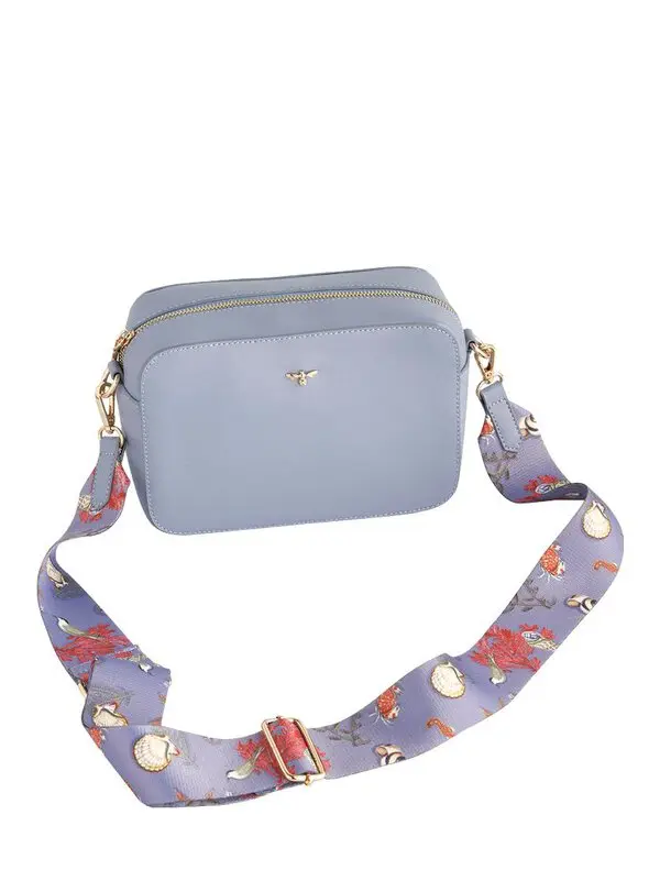 FABLE ENGLAND Whispering Sands Camera Bag - Pastel Blue