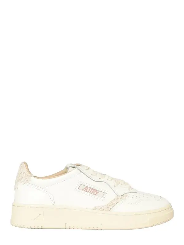 AUTRY Medalist Low Leather Sneakers With Lace Detailing - Black