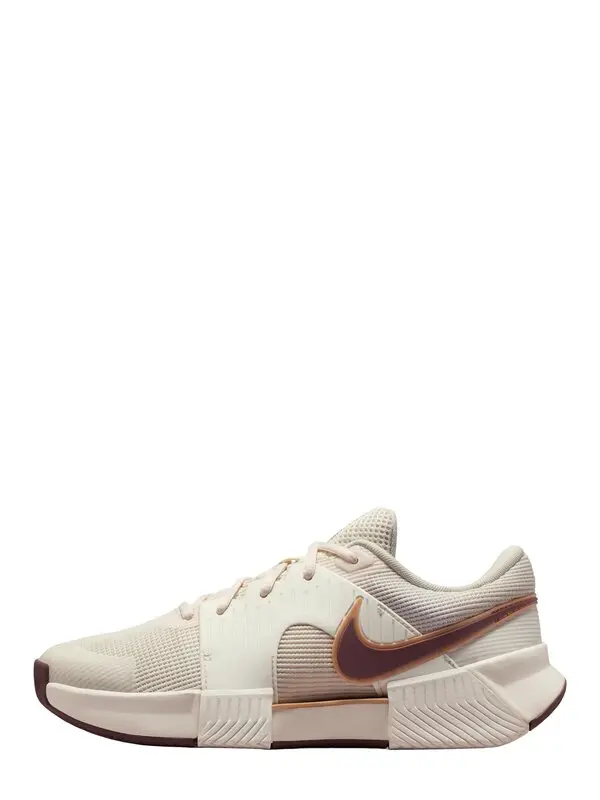 Nike Hard Court Tennis Shoes - Brown
