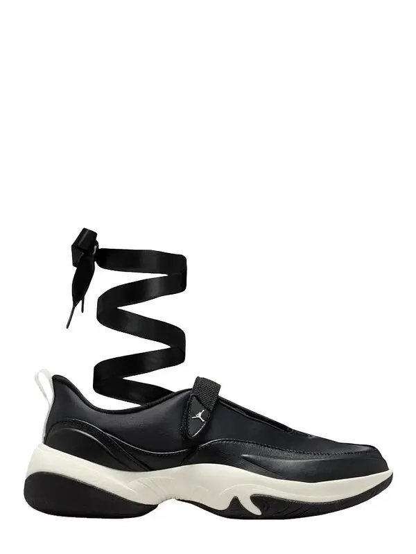 JORDAN Pointe Casual Sneakers - Black/sail