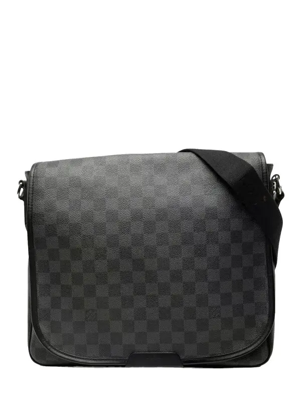 LOUIS VUITTON 2010 Damier Graphite Daniel Mm Crossbody Bag - Black