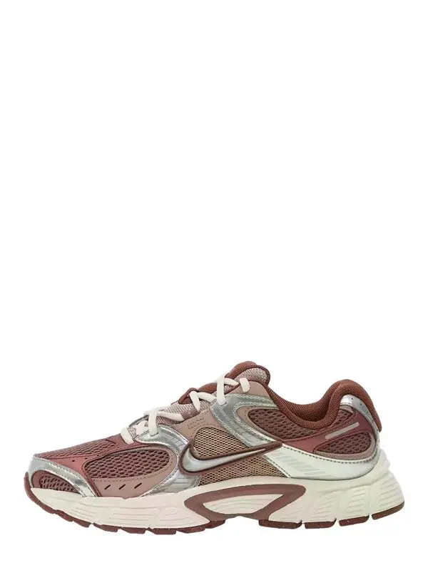 Nike V5 Rnr Sneakers - Brown