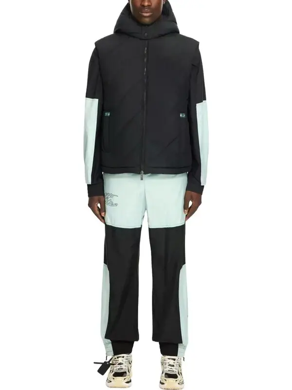 Off-White Arrow Diagonal Quilted Padded Gilet - Black