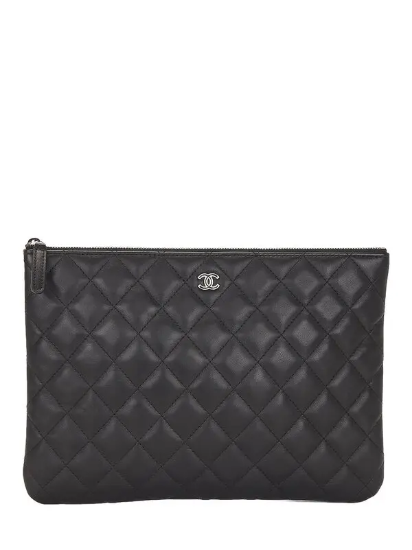 Chanel Medium O Case Clutch - Black