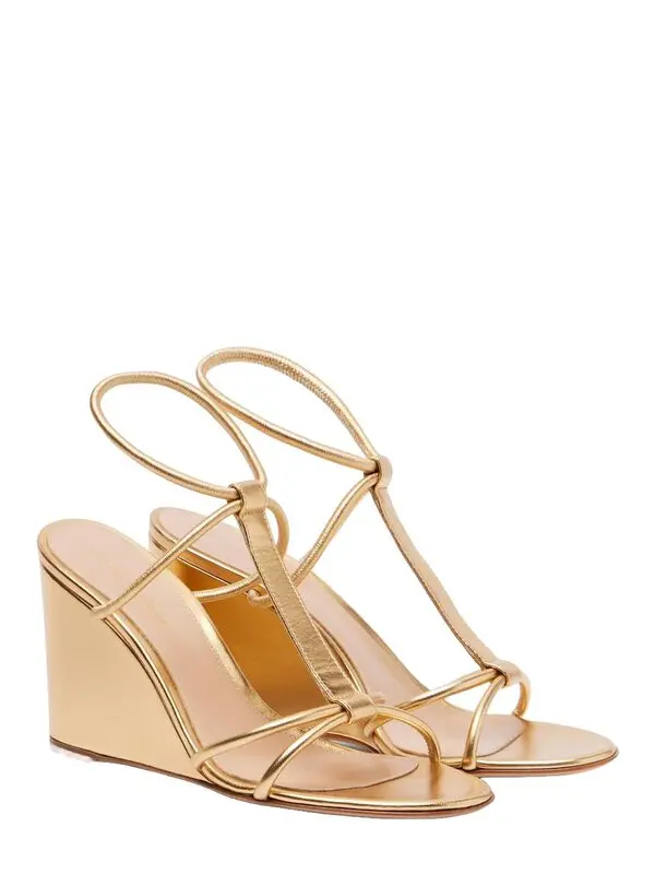 GIANVITO ROSSI Metallic Leather Wedge Sandals - Gold
