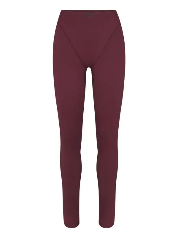 NIKESKIMS Matte High-waisted V-line 26" Leggings 'currant - Red
