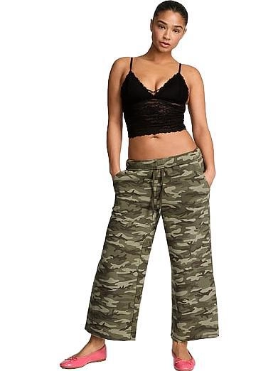 Pink Campus Fleece™ Cropped Wide-leg Sweatpants - Print