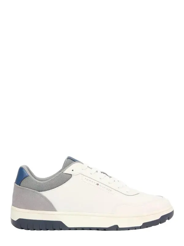 Tommy Hilfiger Logo Detail Sneakers - Neutrals